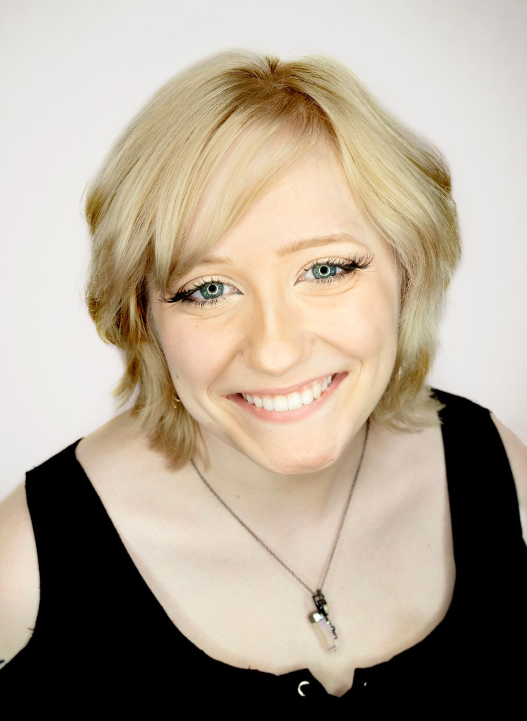 Meet The Professionals – Haute Headz Salon